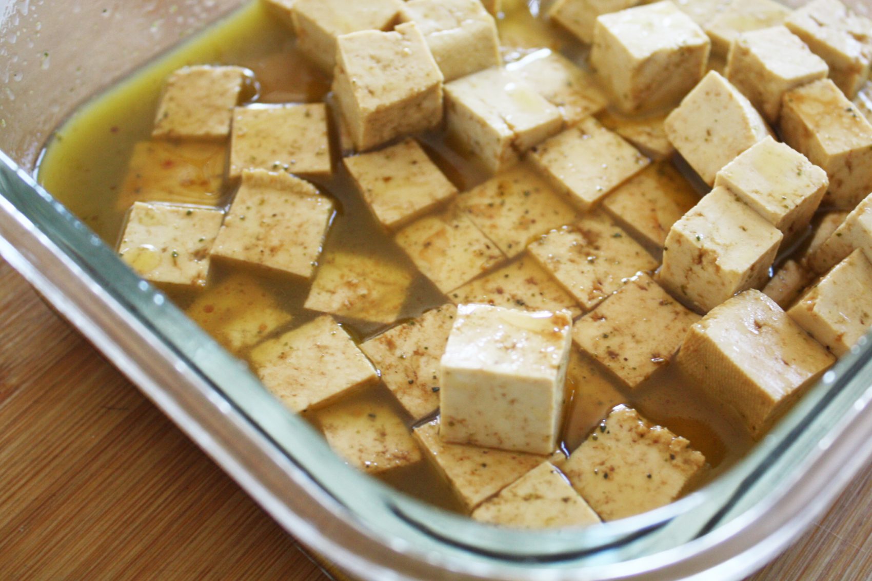 Cómo cocinar tofu: 2 recetas para macerar tofu - NaturaSì